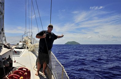 Una isla paradisiaca se queda sin habitantes y tú podrías salvarla ...