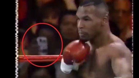 ¿El supuesto 'smartphone' en una pelea de Mike Tyson de 1995 demuestra ...