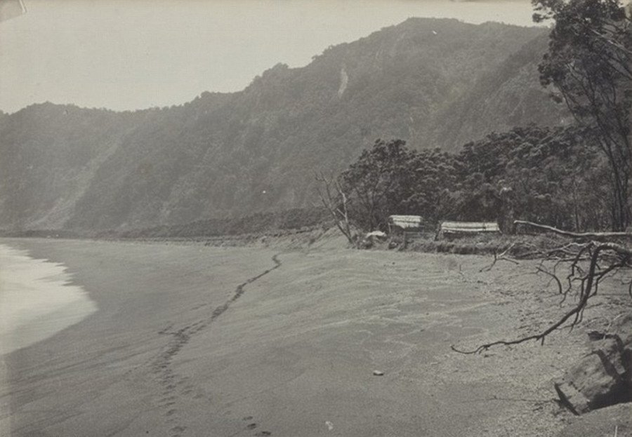 FOTOS: El británico que vivió con su familia en una isla deshabitada y ...
