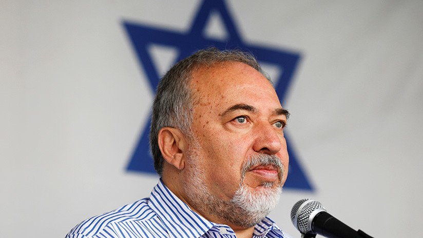 Renuncia el ministro de Defensa de Israel, Avigdor Lieberman - RT