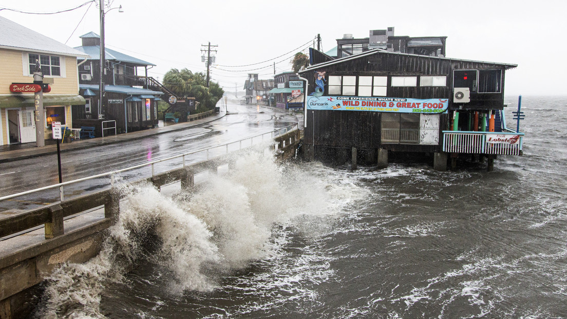 La tormenta tropical Elsa toca tierra en la costa noroccidental de ...