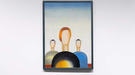 El guardia que dibujó ojos a la pintura de una alumna de Malévich ...