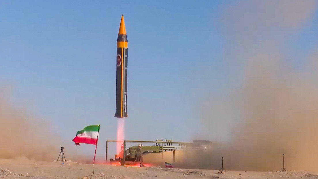 Irán Presenta Su Nuevo Misil Balístico Con Un Alcance De 2 000