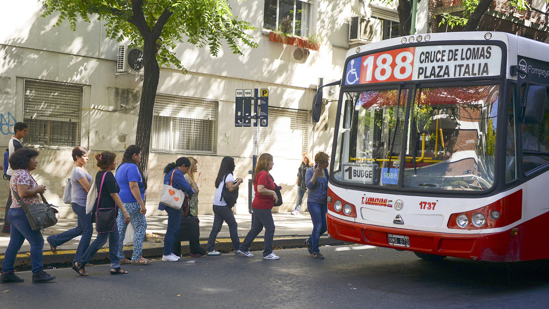 El Gobierno argentino anuncia el fin de un paro de buses y acusa a ...