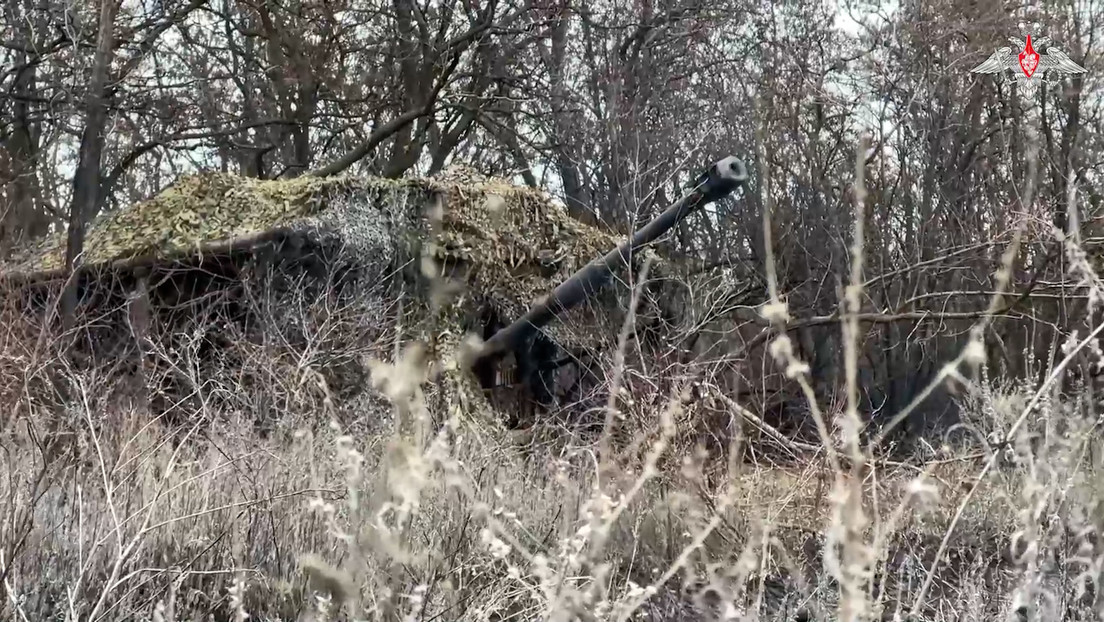 VIDEO: Obús autopropulsado ruso arrasa posiciones de morteros y ...