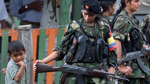 Mujeres de las FARC: "Cargamos ametralladoras igual que los hombres" - RT
