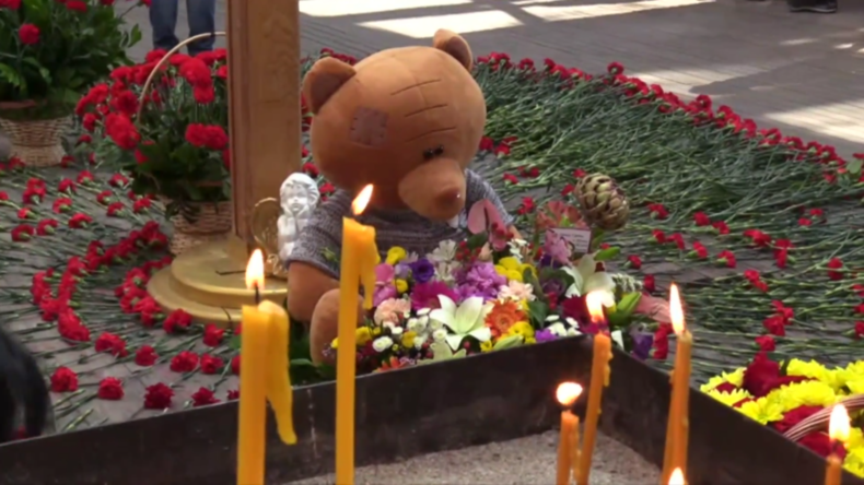 Russland: Beslan trauert um die Opfer der todbringenden Geiselnahme ...