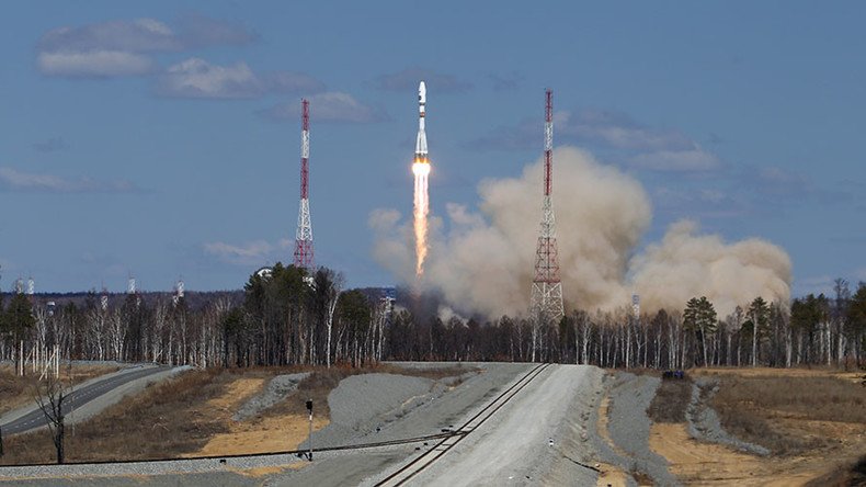 Russia’s brand new cosmodrome launches first-ever rocket — RT World News