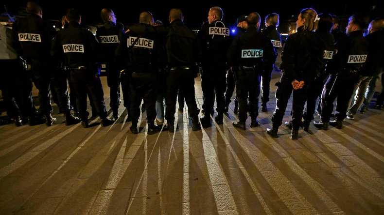 ‘We work in fear’: 100s of French officers protest violence against ...