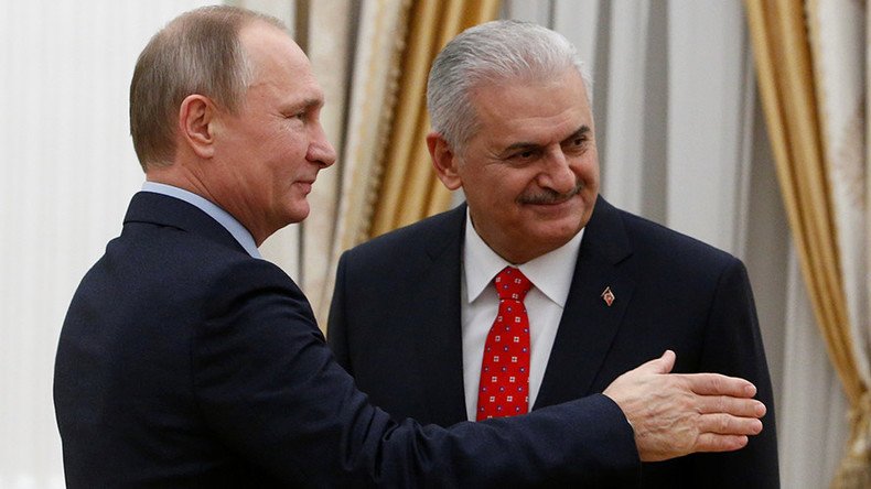 Gas pipelines & nuclear plants: Turkish PM visits Kremlin to ...