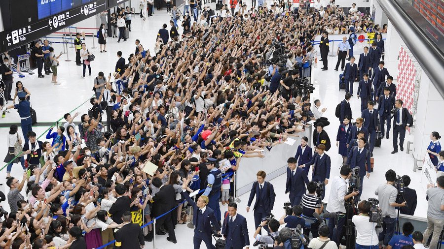 Hero’s welcome: Joyous Japanese football fans greet national team on ...