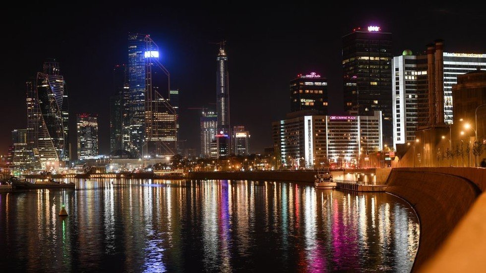 Putin promises government support for Russian businesses to defy ...