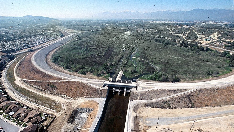 Decaying dam leaves parts of California in path of rare megastorm ...