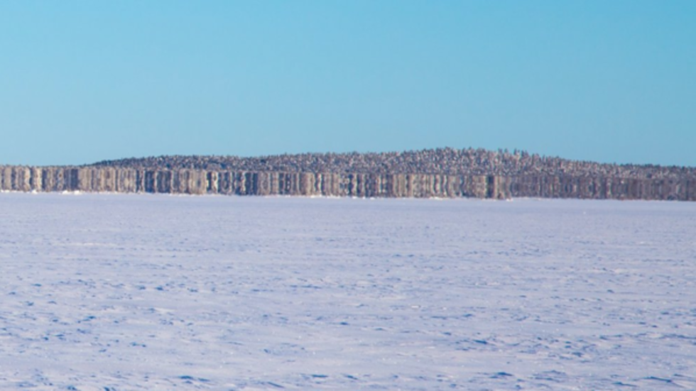 Strange new island or mere mirage? Border patrol tweets phenomenal ...