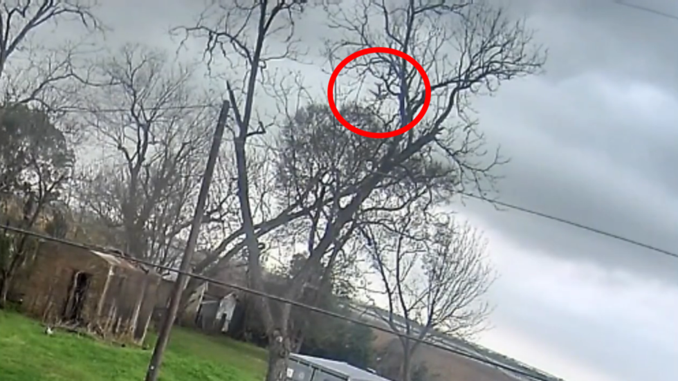 Haunting CCTV footage shows FINAL moments of fatal Boeing 767 crash ...