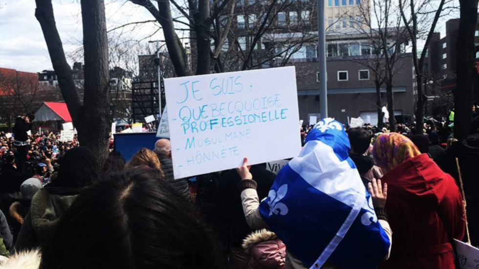 Québec protesters decry ‘discriminatory’ bill banning religious symbols ...