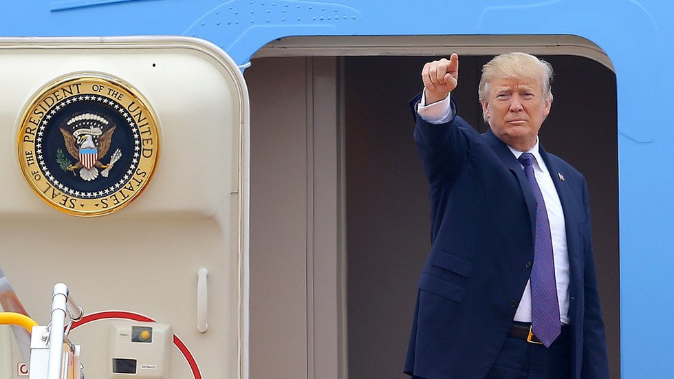 Trump offers FIX for Boeing 737 MAX: Add great features & REBRAND — RT ...