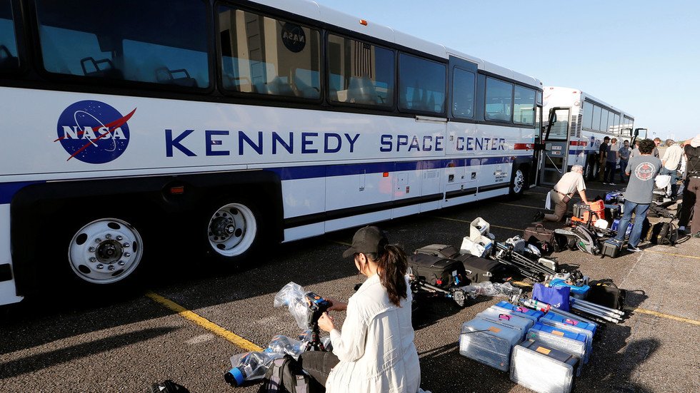 NASA workers told they can be sacked for leaking footage from test ...