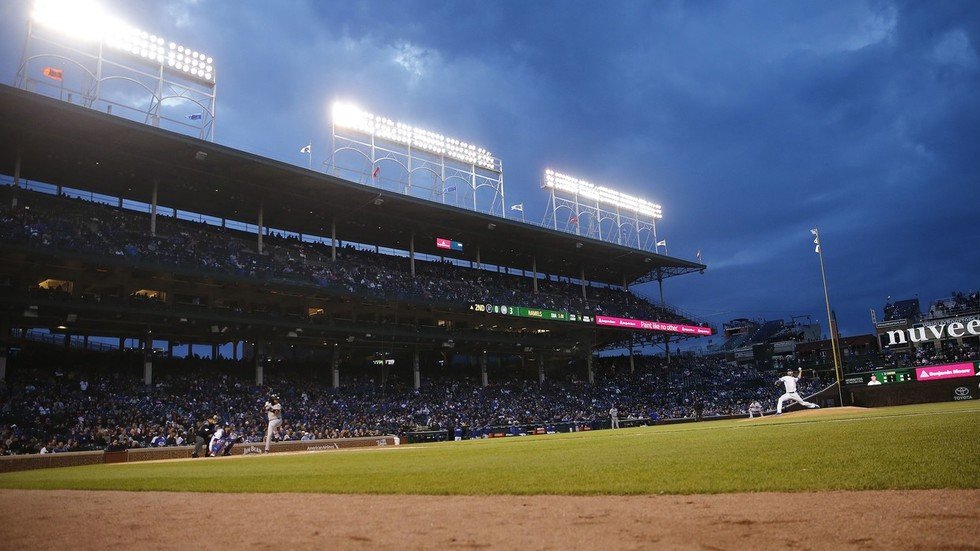 Chicago Cubs investigate after fan appears to flash ‘white power symbol ...