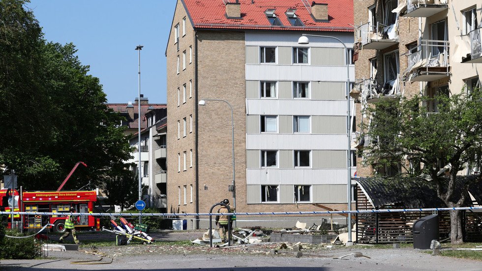 20 injured as suspected bomb blast rocks Swedish city of Linkoping — RT ...