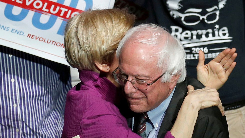 PHOTO of Warren & Sanders flying coach sends pundits and Twitterati ...