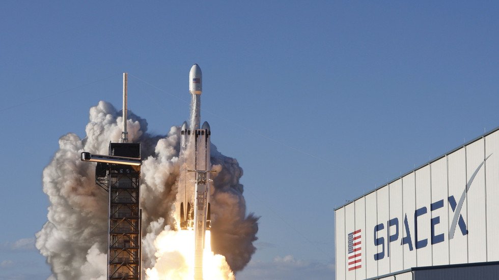 Funeral flight? SpaceX to send HUMAN ASHES into orbit aboard Falcon ...