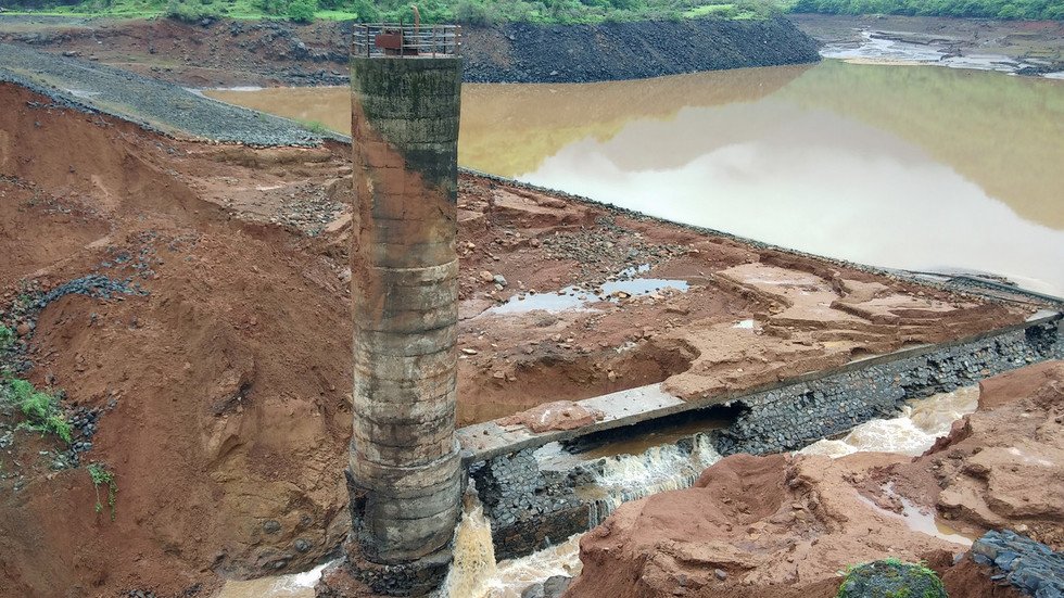 Deadly India dam break blamed on… ‘gathering of crabs’ — RT World News