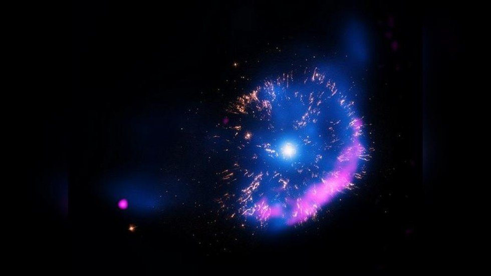 Part-matter, part-light: Newly discovered ‘hybrid particles’ open doors ...