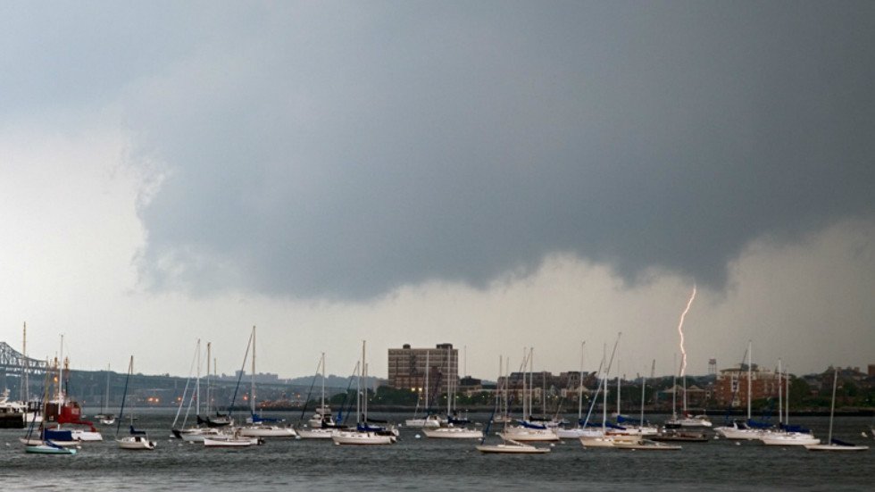 Boston sailboat blasted with lightning in shocking VIDEO — RT USA News
