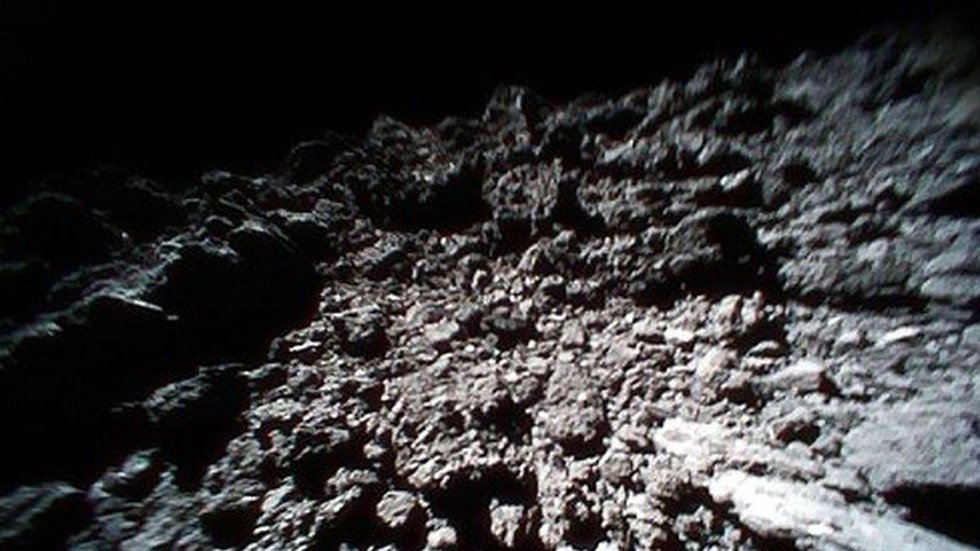 Japanese probe makes final touchdown on distant asteroid to peek into ...