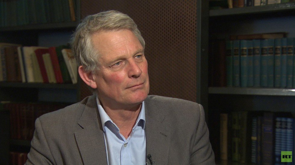 ‘I studied knife wounds by bringing meat home for dinner and stabbing ...