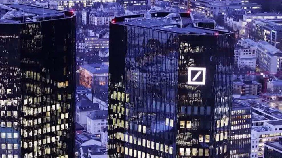 Big tech crackdown & Deutsche Bank’s downfall — RT Boom Bust