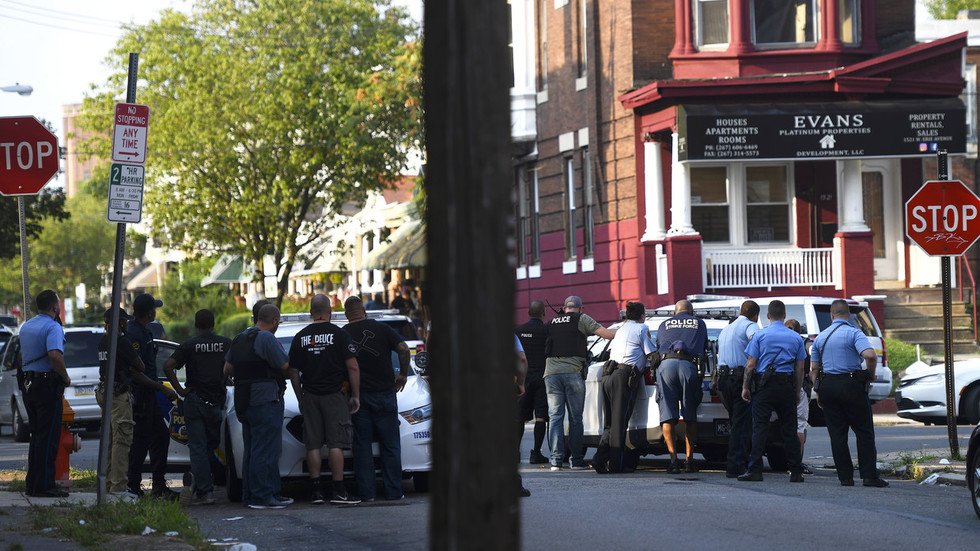 ‘Like a scene that you see in war’: 6 cops shot in Philadelphia drugs ...