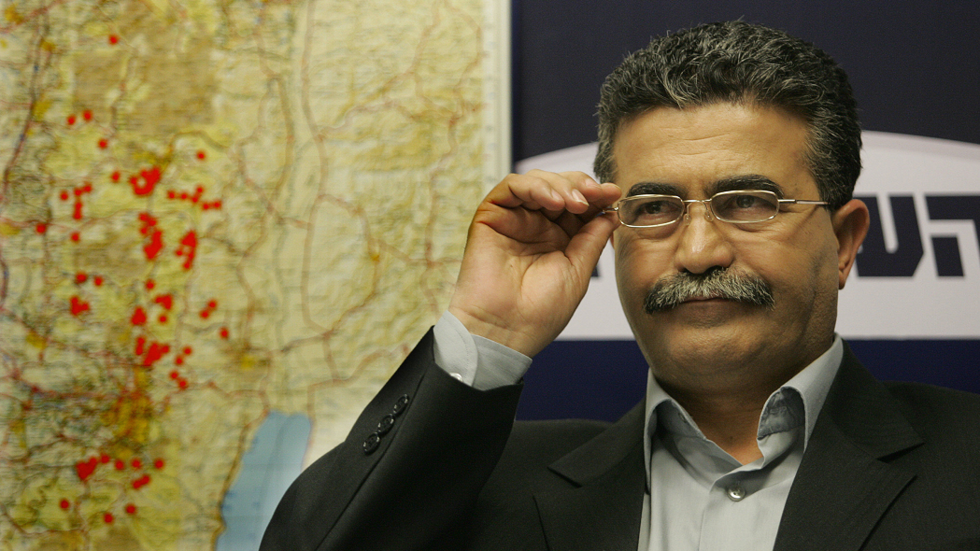 Israeli Labor Party leader shaves iconic 47-year-old mustache so that ...