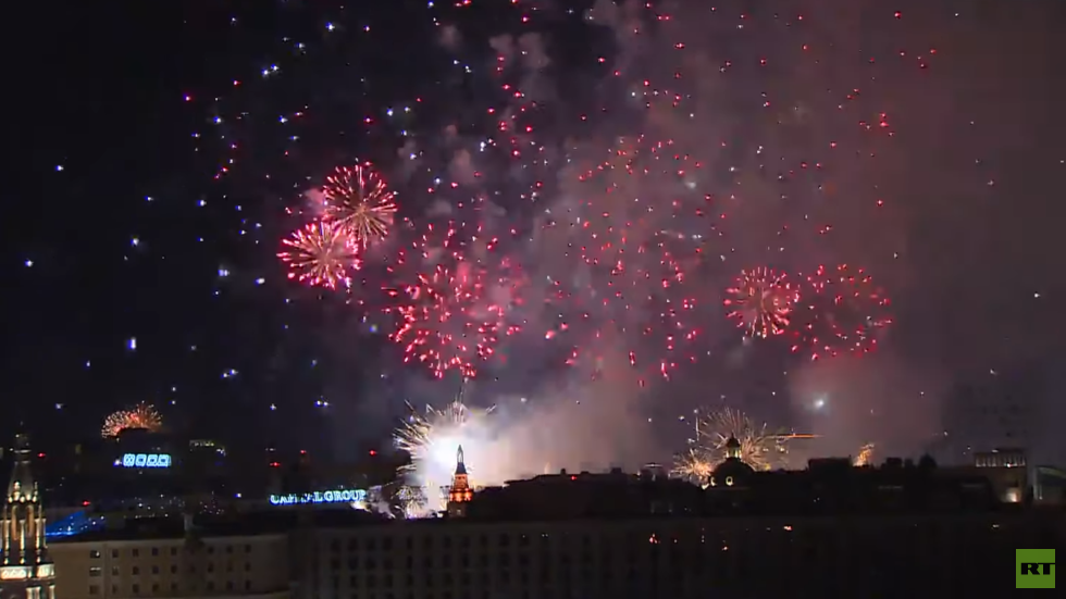 Moscow marks its 872nd birthday with MASSIVE fireworks (PHOTO, VIDEO ...