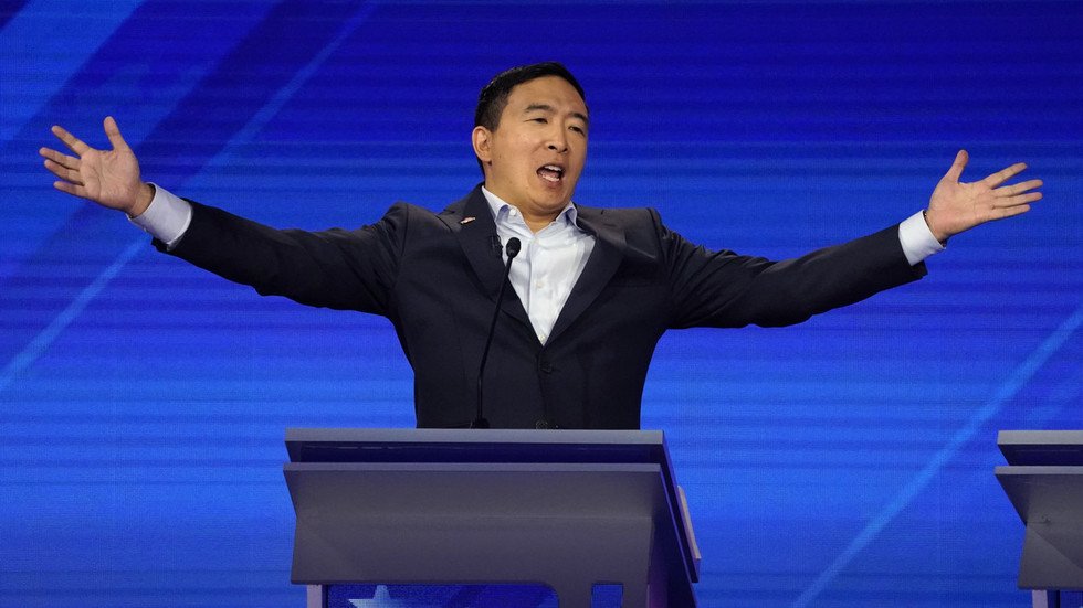 Buying votes? Yang announces he’ll give 10 people $1,000 a month… but ...