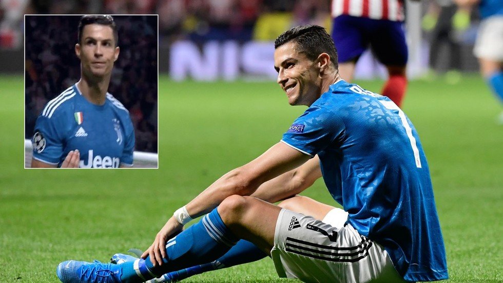 Ronaldo explains latest hand gesture to Atletico fans after Juve throw ...