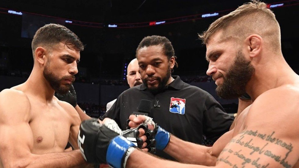 Crowd throws bottles at the cage as UFC Mexico main event ruled a no ...