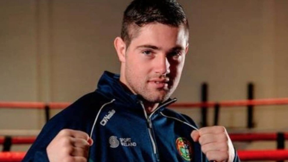 Highly-rated Irish boxer Joe Ward suffers gruesome leg injury in ...