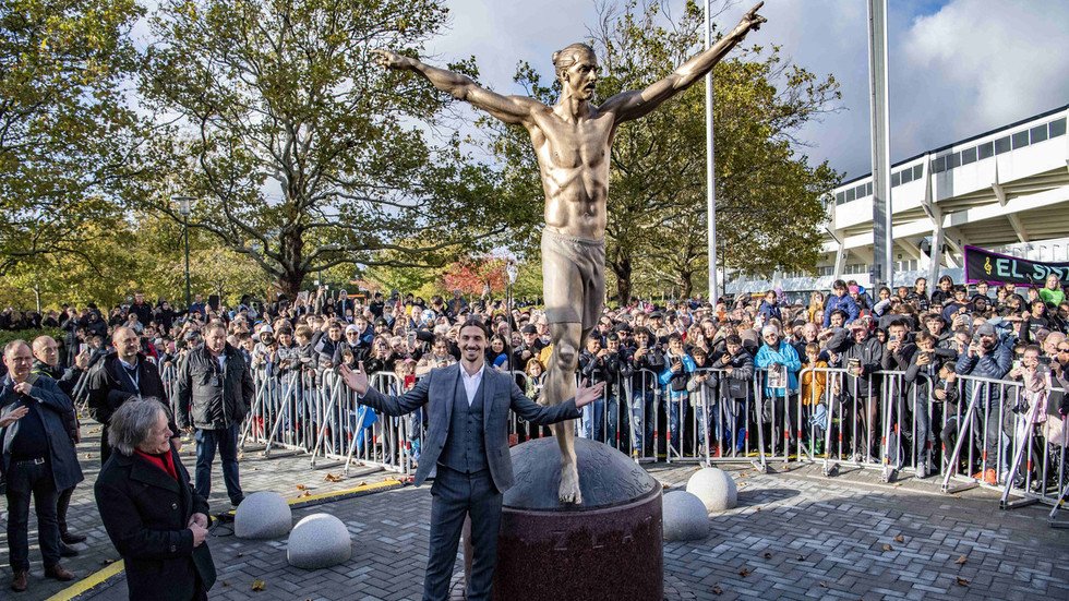 ‘The Statue of Zlatan’: Half-naked bronze effigy of Ibrahimovic ...