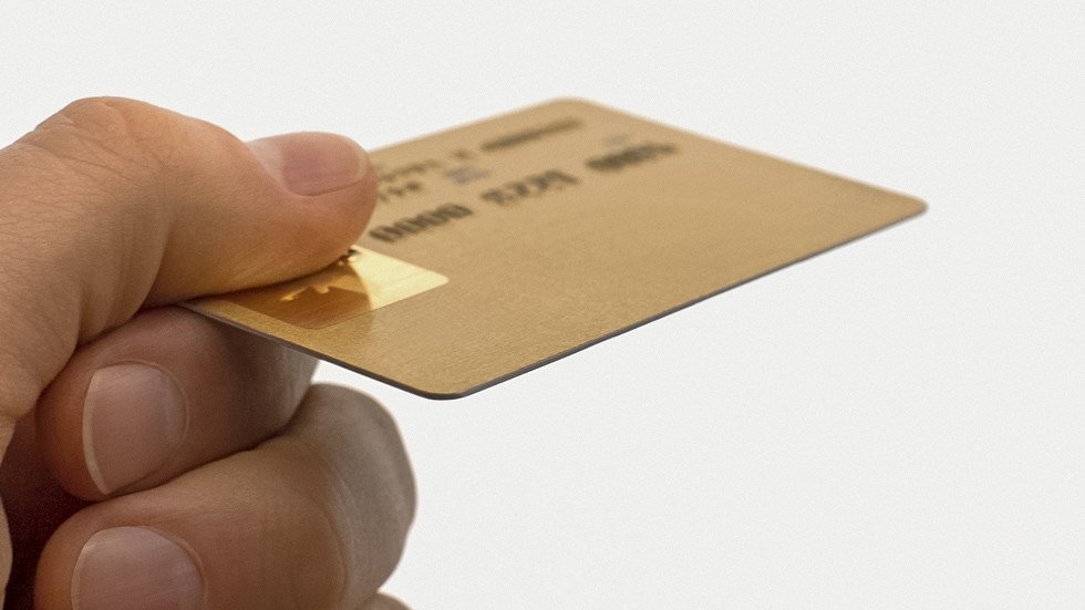 Royal Mint launches first-ever debit card made of solid gold (spoiler ...