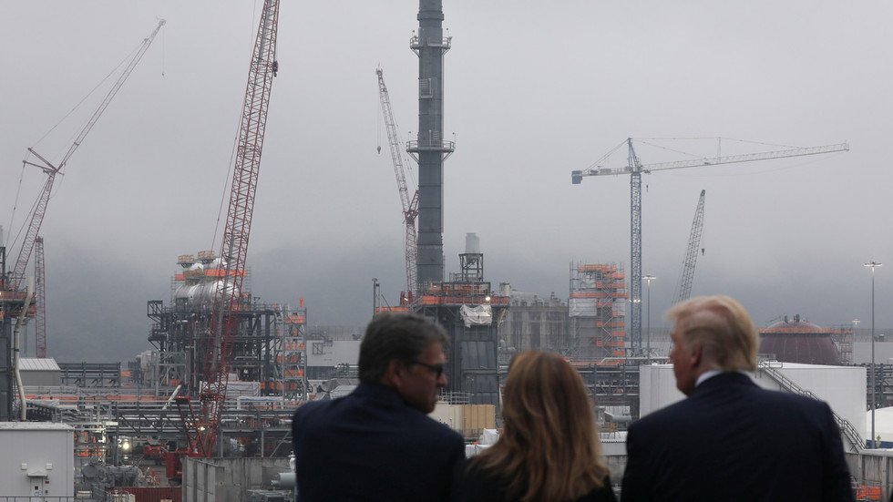 Energy secretary Rick ‘Freedom Gas’ Perry leaving Trump cabinet — RT ...