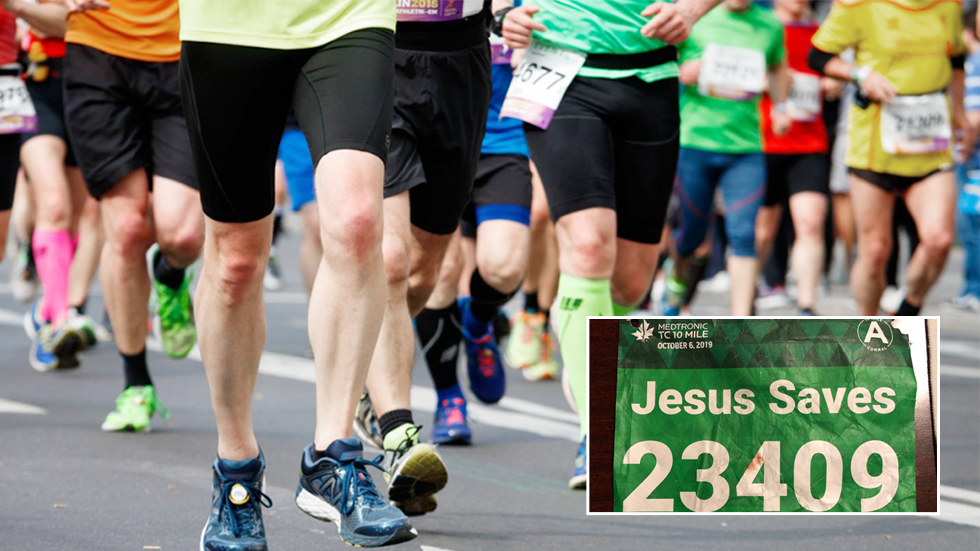 Hand of God: Runner wearing ‘Jesus Saves’ bib saved by nurse named ...