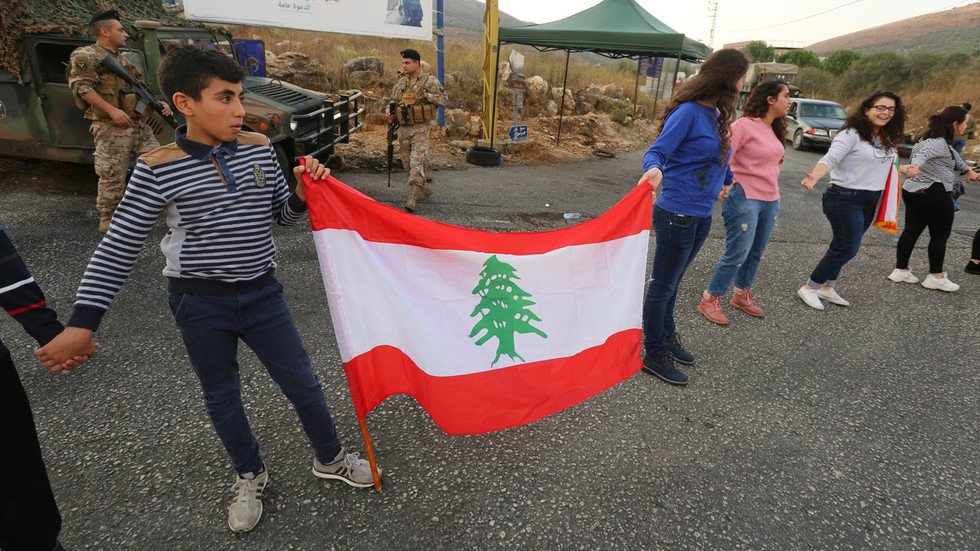 Lebanon protesters block roads, defy pleas from top leaders — RT Newsline