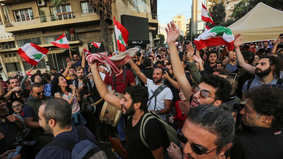 Lebanese army urges protesters to open roads after PM Hariri ...