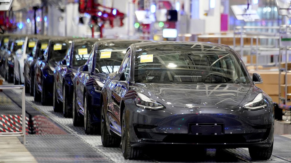 Tesla becomes biggest automaker in US history by market cap despite ...