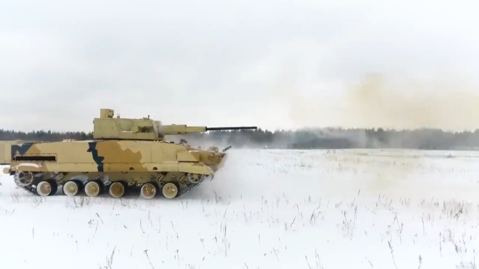 Russian armor turret STARS at Indian arms expo, watch it IN ACTION ...