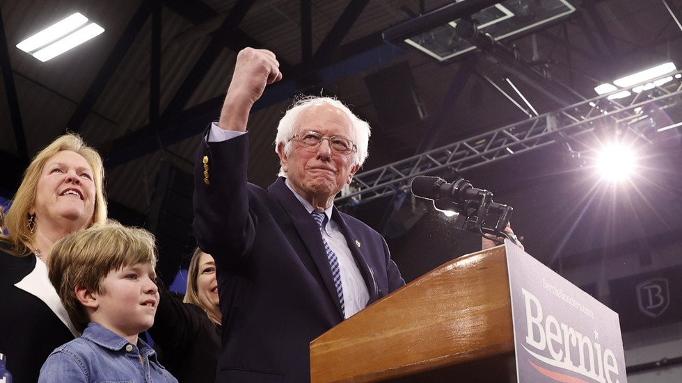Sanders edges out Buttigieg to win New Hampshire primary after neck-and ...