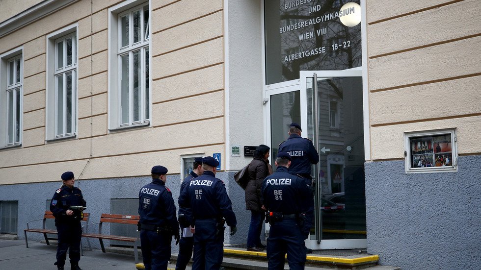 Austrian high school on LOCKDOWN amid fears teacher is infected with ...