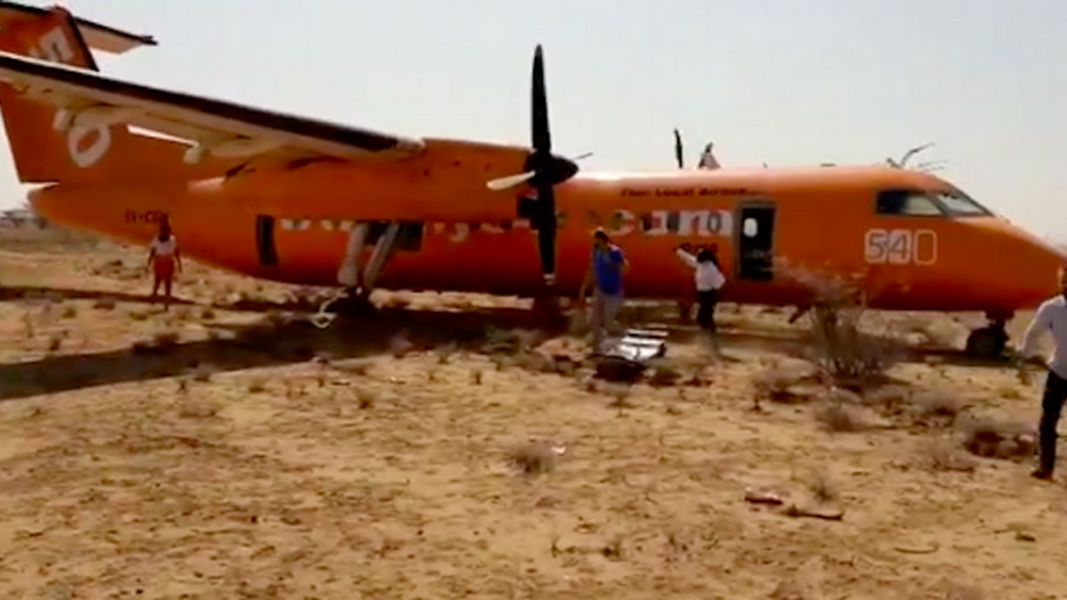 VIDEOS from inside Fly540 plane shows pilot nail emergency landing with ...